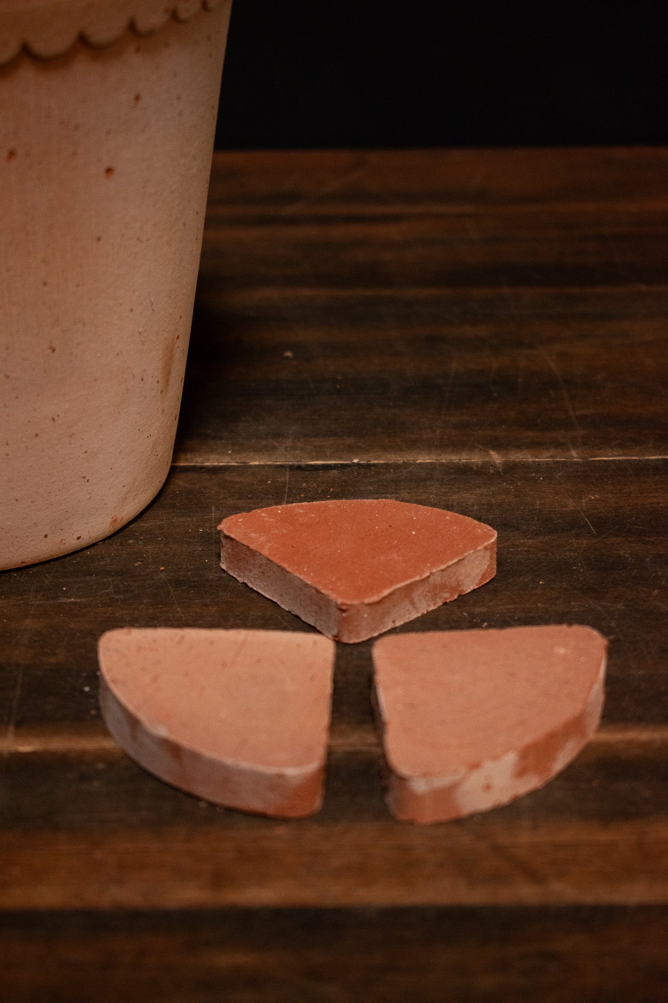 Bergs Potter Triangle Pot Feet – Crimson Horticultural Rarities